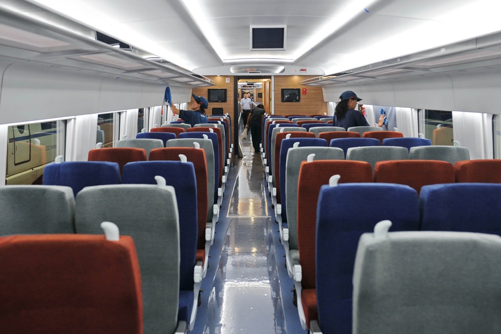 Traveling by train in China: purchasing, booking, differences between ...